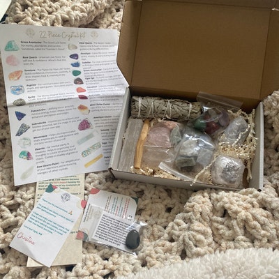 22 Pcs Crystal Kit Box Raw Crystal, Gemstones, Sage, Cluster Kit ...