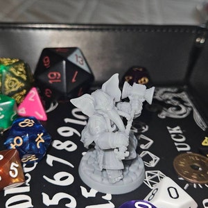 Human Male Wizard Miniature for D&D TTRPG 32mm Miniature Spellcaster ...