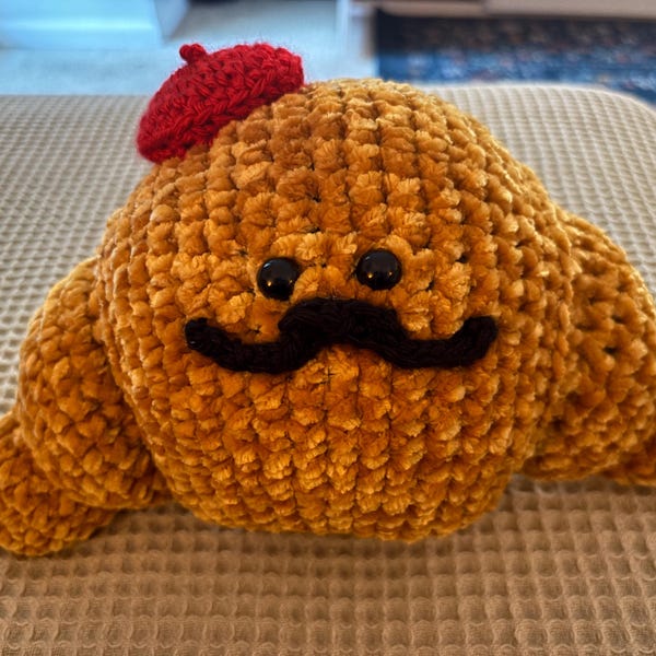 Croissant Crochet Pattern - PDF Pattern - Low Sew - Amigurumi Pastry - Etsy