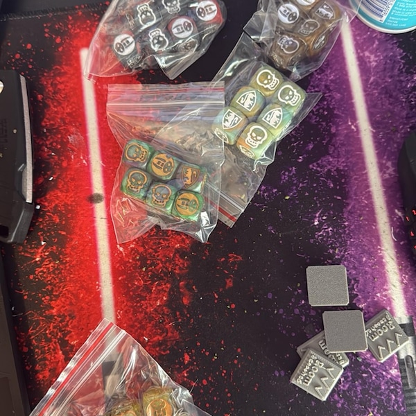 Heroquest Dice Set – Custom Engraved Acrylic Dungeon Crawler Dice - Etsy