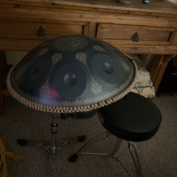 Macrame Acoustic Crystal Guitar Stand, Bamboo Wall Decor, Wall Mount ...