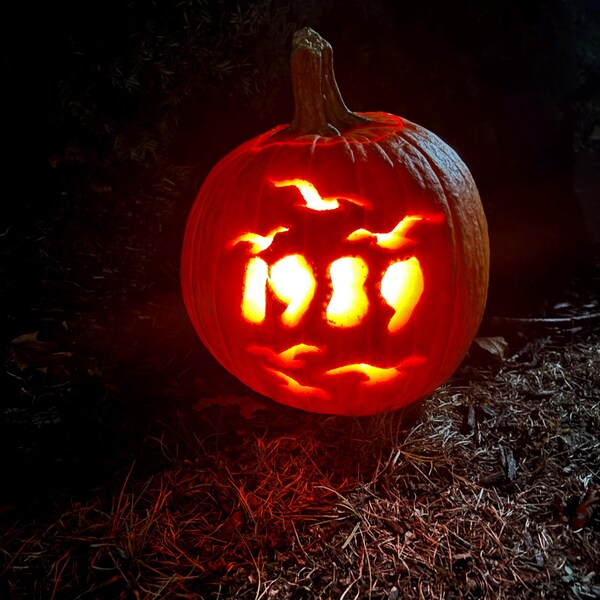 Taylor Swift Pumpkin Carving Stencils: Swiftie Halloween Decor - Etsy