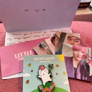 Stray Kids Leeknow LOVELY JUREUMI Pin - Etsy