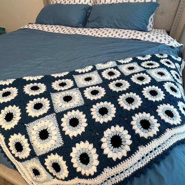 Scream Crochet Pillow Pattern Halloween Crochet Pattern Ghostface ...