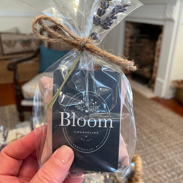 Travel Crayon Wallet Set With 4x6 Notepad and 8 Crayons Ready for Gift ...