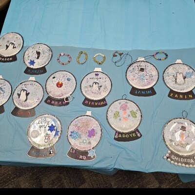 Grandparents' Day Handprint Craft World's Best Grandparents Printable ...