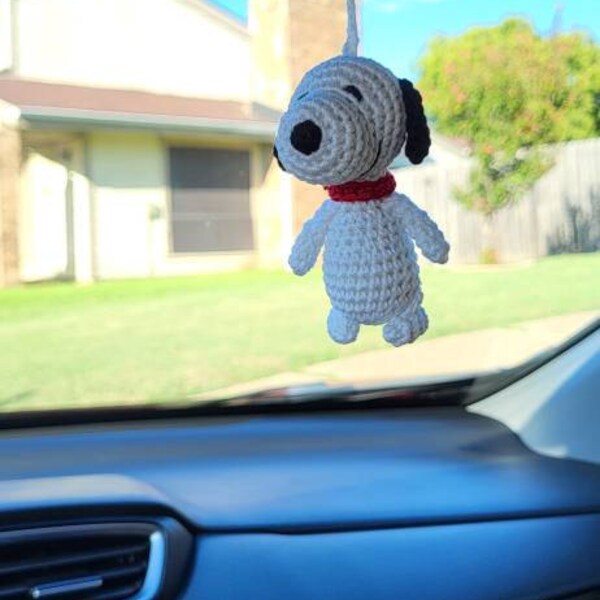 Crochet Snoopy Keychain - Etsy