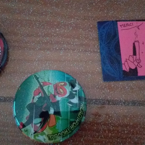 Vultures - BADGES Collection: Eurasian Griffon Vulture, Cinereous ...