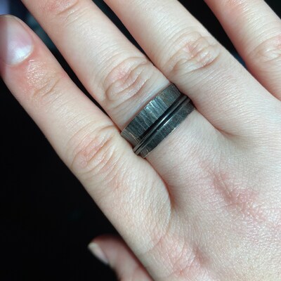 Black Spinner Ring, Hammered Silver Meditation Ring, Black Fidget Ring ...