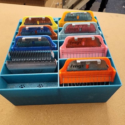 The Bloodhound wall Mountable Dog Grooming Standard and Wide Size ...