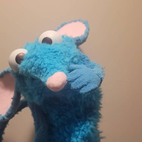 Tuttle the Mouse Hand Puppet - Etsy