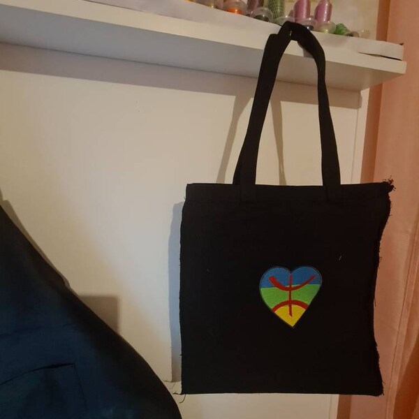 Embroidery Design Mountain Snow Outline Multiple Size Silhouette Patch ...