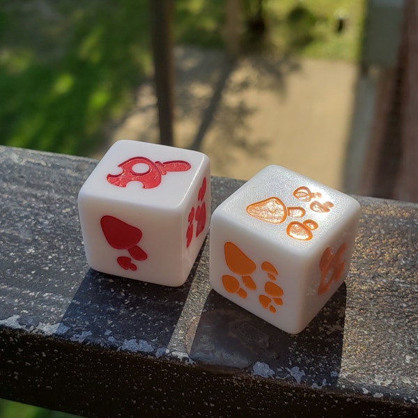 Mushroom Dice / Set of 2 / D6 - RPG, D&D, Mycology - Etsy