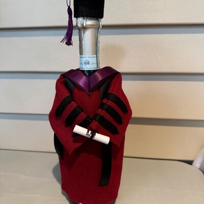 Personalize Your Colors,be Detailed Graduation Cap and Gown Bottle ...