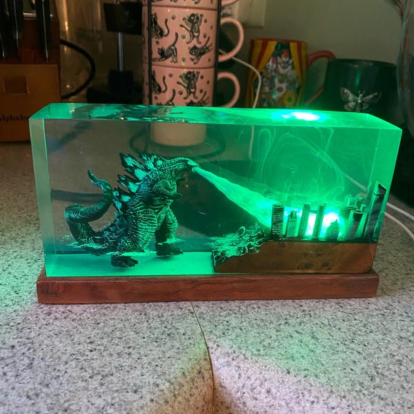 Monster Resin Lamp,diorama Resin Epoxy,custom Night Light,handmade ...