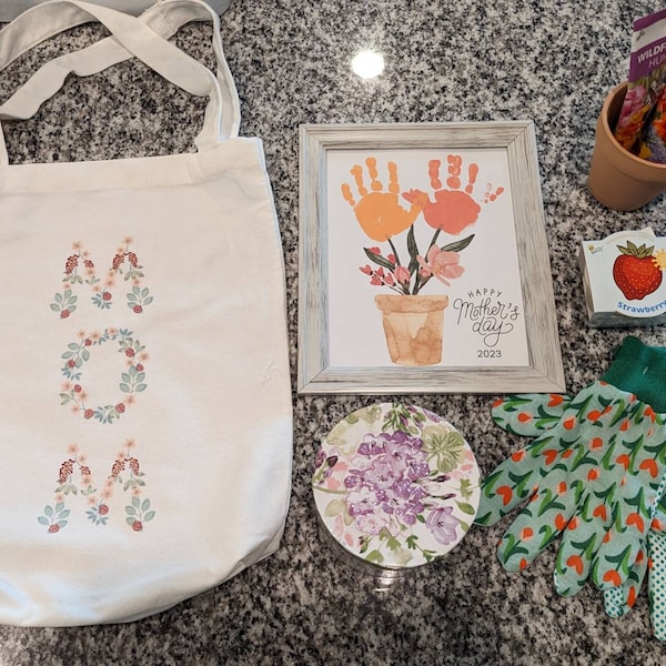 Mothers Day Flower Handprint Art Bundle, Printable | Mom Craft Gift ...