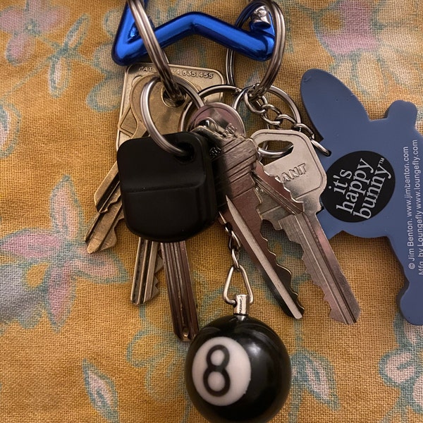 Pool Ball 8 Ball Keychain, Lucky Bag Purse Charm, Magic Keyring, Solids ...