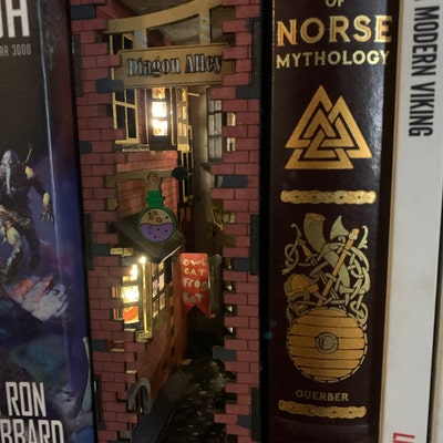 Book Nook Based on a Popular Horror Book by Stephen King and Filmed by ...