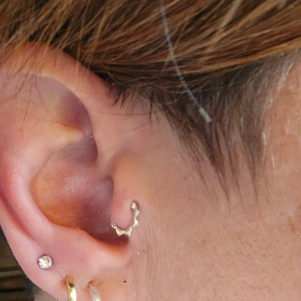 Dainty Tragus Earring, Gold Minimalist Hoop Earring, Delicate Tragus ...