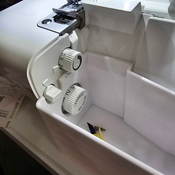 COLORFUL Scrap Catcher for Babylock Sergers - Evolve, Evolution ...