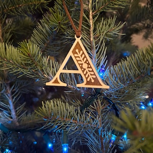 Spider Web Glow-in-the-dark Sticker Halloween Decor Spooky Spider ...