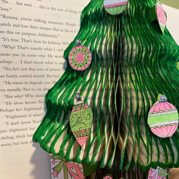 Christmas Tree Book Pattern + Tutorial, Cut and Stick, Free Printable ...