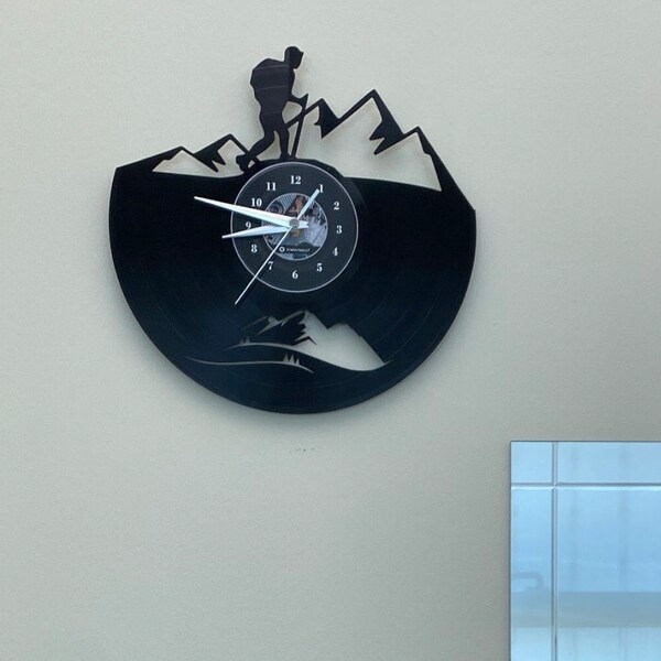 Climbing Men Vinyl Clock Adventurer Gift Wall Decor Bouldering Gifts ...