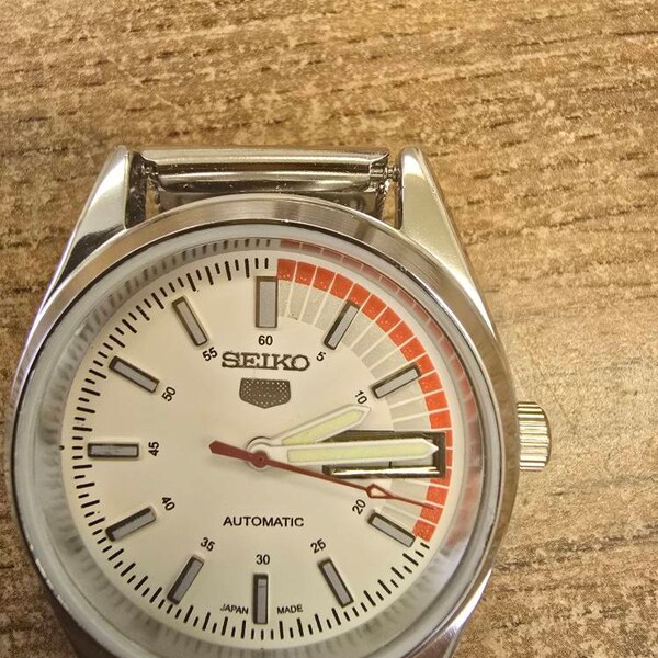 Genuine Vintage Ricoh R31 Automatic Japan Mens Day/date Oval Shape Blue ...