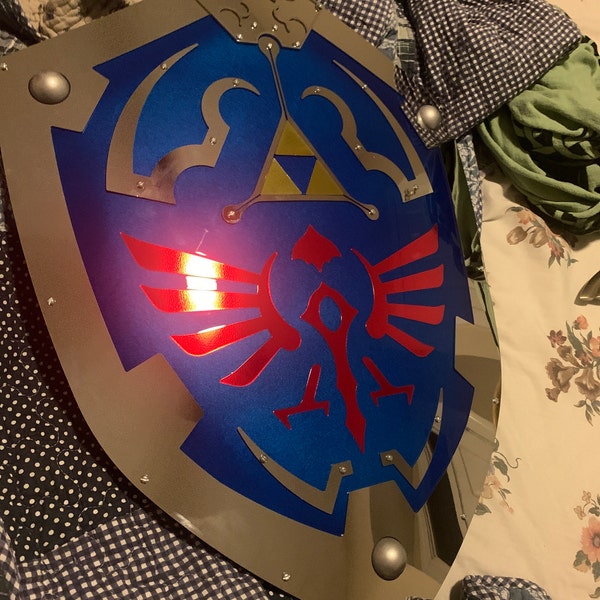 Hylian Shield - Twilight Princess - Steel-plated, Battle-ready Replica ...