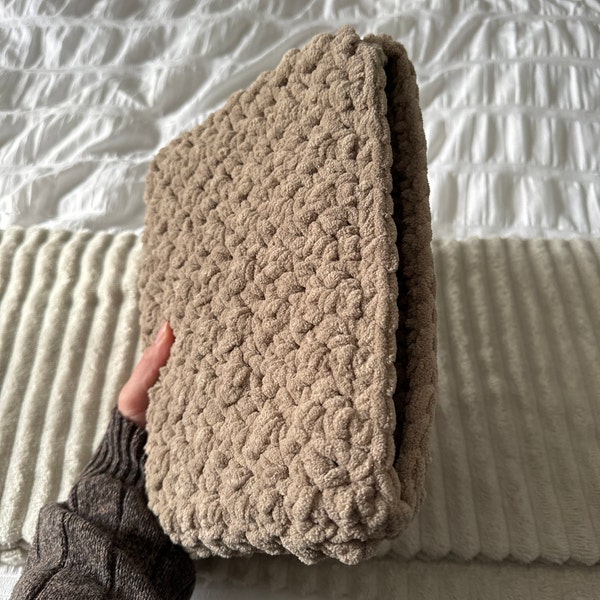 Custom Planner Pouch, Chunky Crochet Planner Accessory, Ring Planner ...