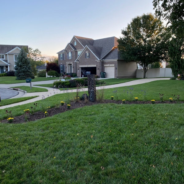 Floral Lace Garden Column - Garden Decor - Garden Statue - Well Cover ...