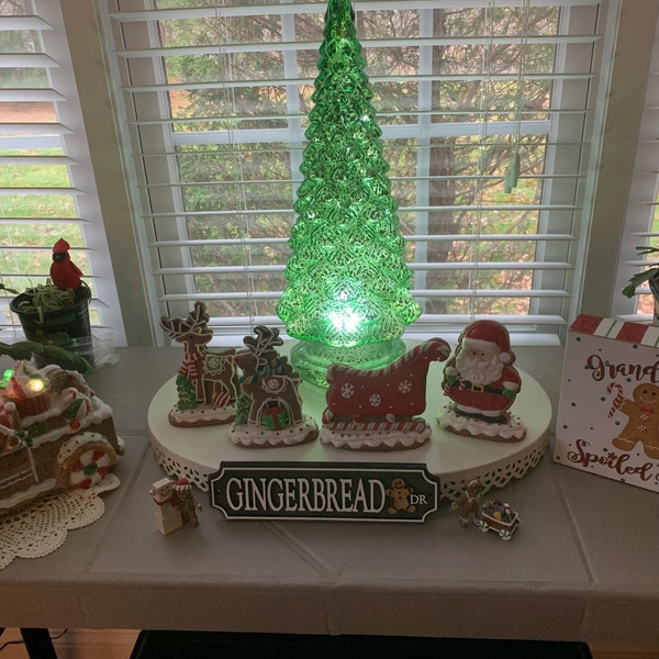 Gingerbread Decor / Gingerbread Dr Road Sign / Farmhouse Decor / Tiered ...