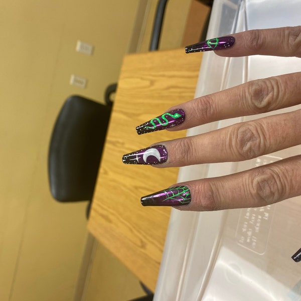 Enchanted |black Light GLOW! | Full Nail Set - Etsy