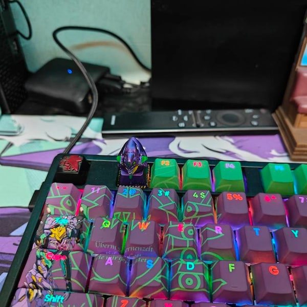 ASTRONAUT in Galaxy Space Artisan Keycap, Astronaut Custom Keycaps ...