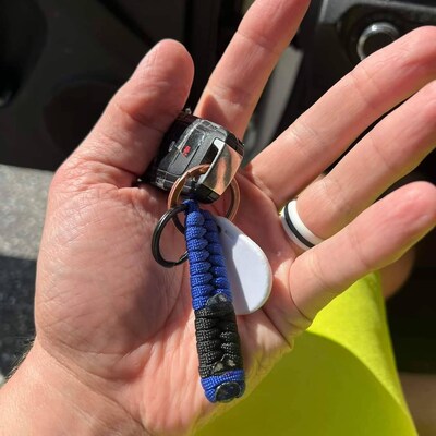 FREE SHIPPING 6 Sling Hook Keychain - Etsy