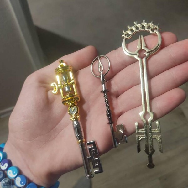 Locke & Key Ghost Key - Etsy