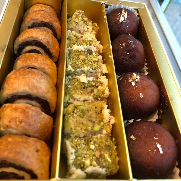 Indian Sweet Boxes for Weddings,wedding Sweet Box,small Sweet Boxes - Etsy