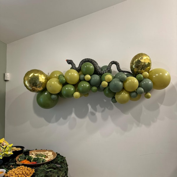 Crocodile Balloon Garland | Reptile Alligator Balloon Arch | Crocodile ...