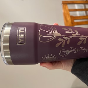30oz 360 Snowflake Design Laser Engraved on a Yeti Tumbler - Etsy