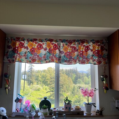 Scalloped Roses Valance Shabby Chic Decor Romantic Valance - Etsy