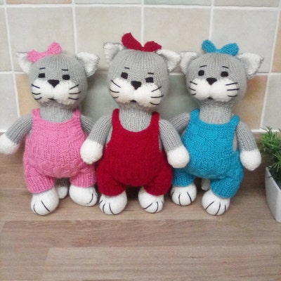 Cat Knitting Pattern, DIY Stuffed Animal,cat in Overall, Gift for Kids ...