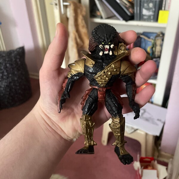 The Zelfs -snowanne Super Snow Leopard Glow in the Dark Posable Doll ...