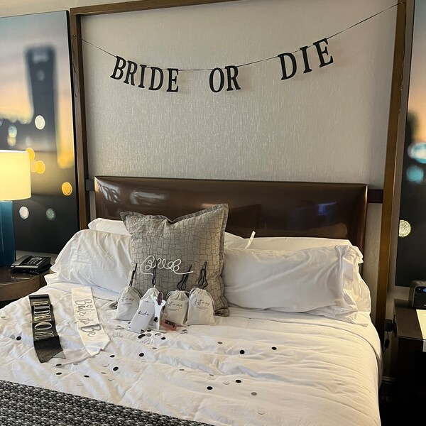 80s/90s CONFETTI, 90's Theme Birthday, 90's Theme Bachelorette Party ...