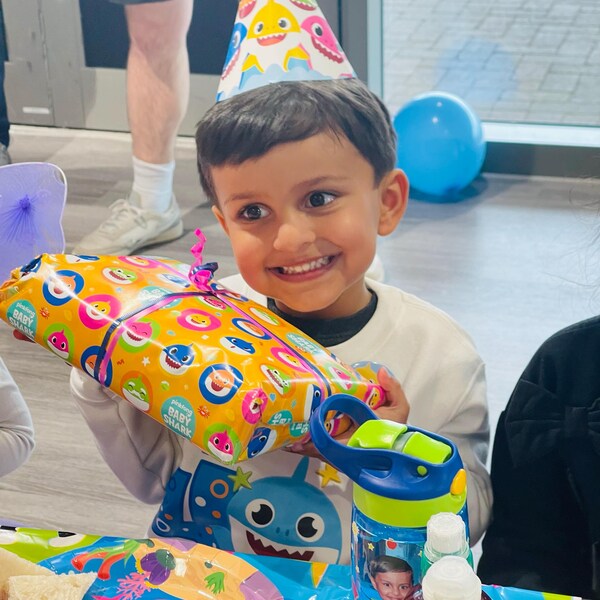 Pass the Parcel Ready Made Pass the Parcel Kids Party Games Budget ...