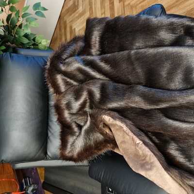Raynard Faux Fur Throw, Fake Fur Blanket for Bed or Sofa With Brown ...