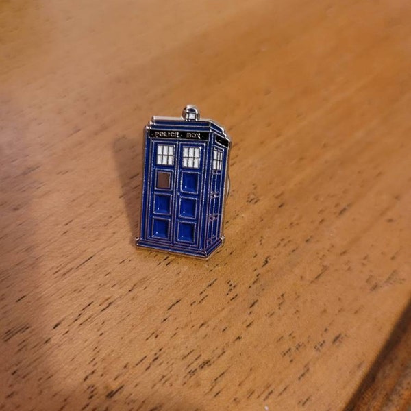Tardis Pin *new Design* (max.dim 22mm) DR WHO Police Box, Time Machine ...