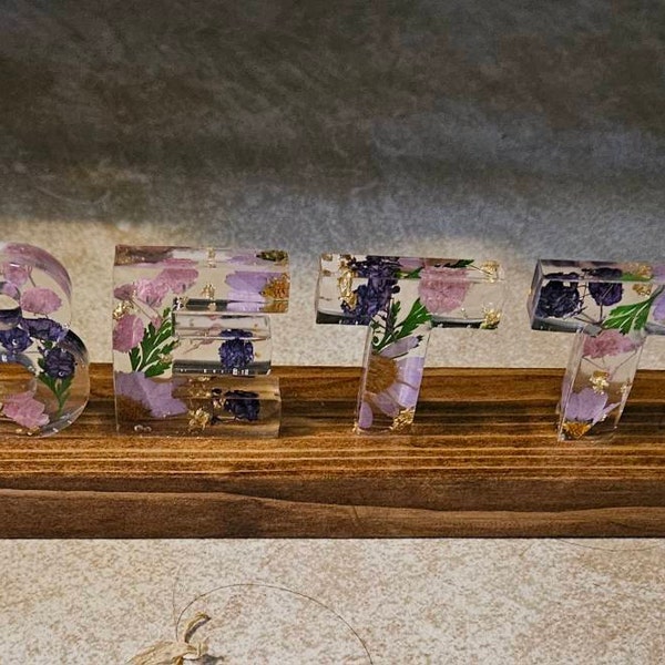 Pressed Flower Resin Name Plate - Etsy