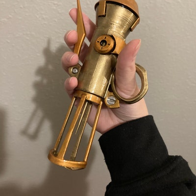 ARCANE League of Legends: Silco's Eye Syringe Prop Replica - Etsy