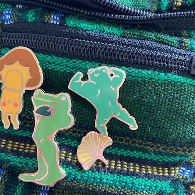 Leg Day Larry Buff Muscle Frog Hard Enamel Pin - Etsy