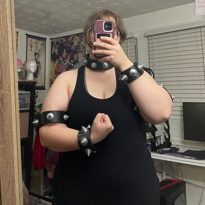 Bowsette Bowser Cuff Choker Punk Gothic Stud Bracelet Wristband Cuff ...